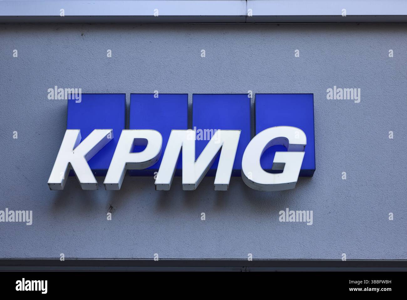KPMG, logo, facade, modern architecture, concrete architecture ...