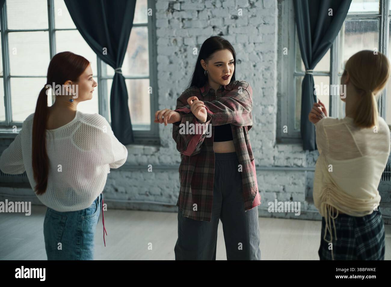 Contemporary dance inside room hi-res stock photography and images - Alamy