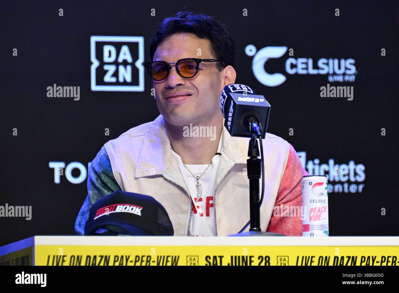Julio Cesar Chavez Jr., Mexico's former world champion, during a boxing ...