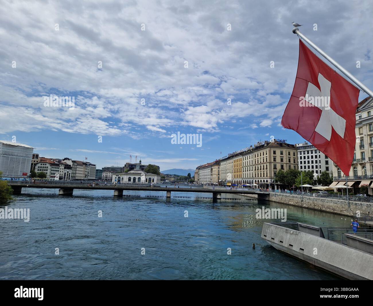 Mont Blanc bridge and Swiss flags over Geneva Lake Geneva Stock Photo - Alamy