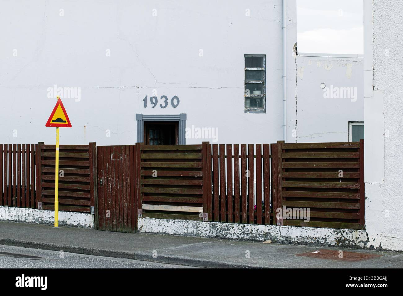 Akranes, Iceland - May 15, 2025: A suburban street in Akranes featuring ...