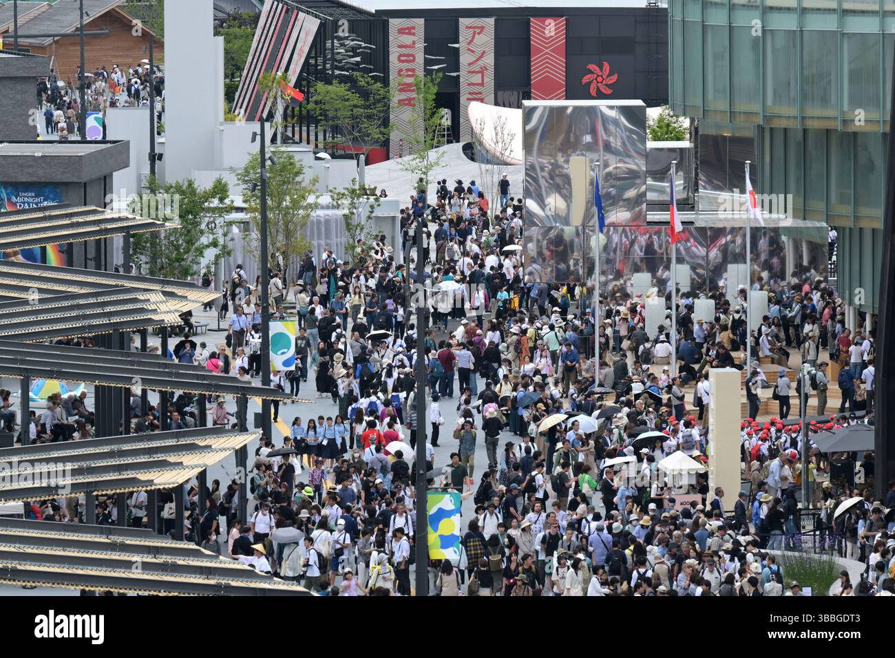 Many people gather to enjoy pavilions at Yumeshima, venue for Expo 2025 ...