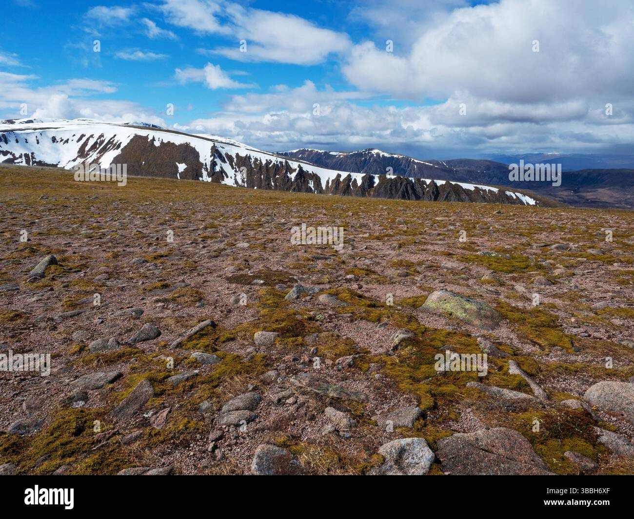 Coire lairige hi-res stock photography and images - Alamy