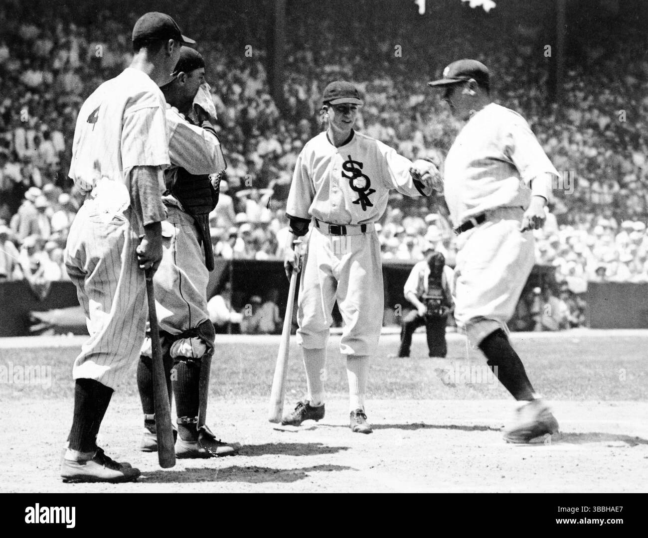 Babe ruth first game hi-res stock photography and images - Alamy