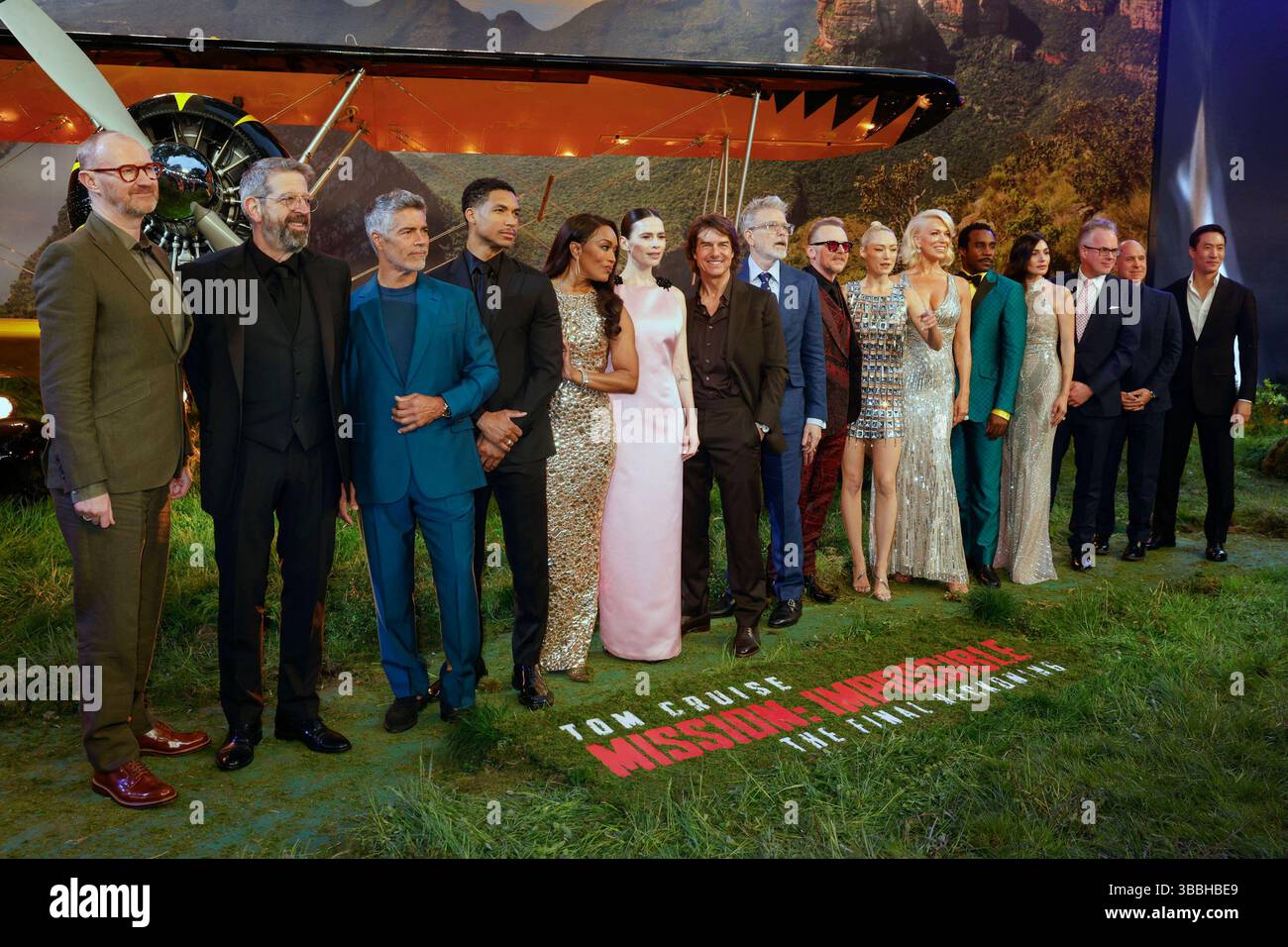 Mark Gatiss, Rolf Saxon, Esai Morales, Greg Tarzan Davis, Angela ...