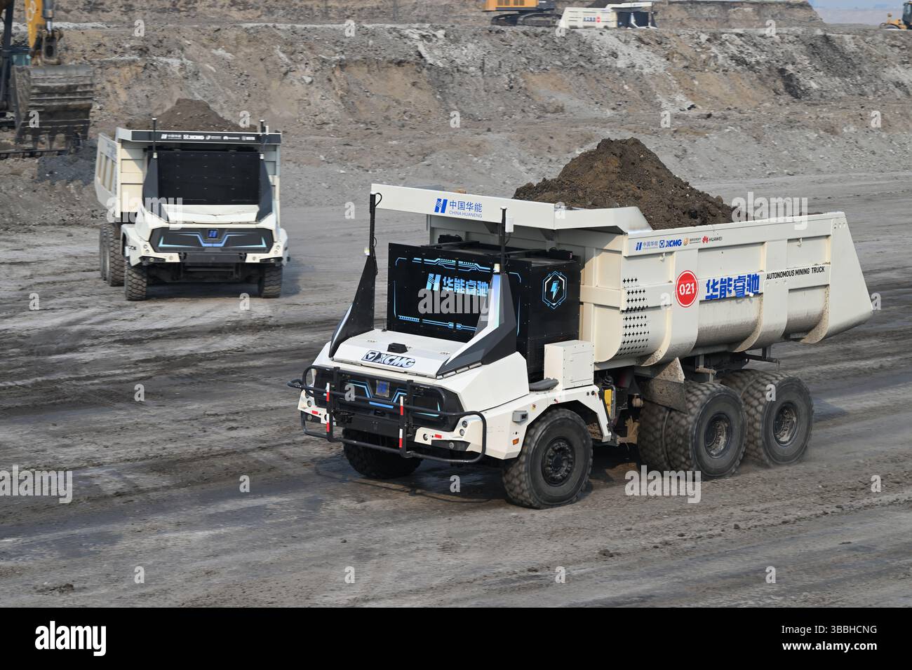 Unmanned electric mining truck hi-res stock photography and images - Alamy