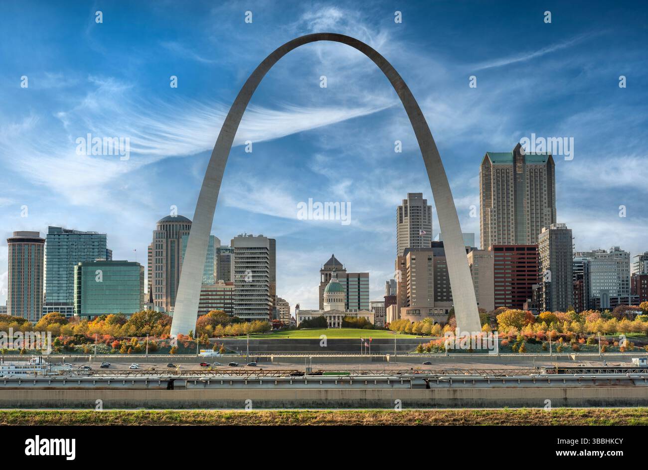 St. Louis Missouri downtown skyline Gateway Arch over Mississippi Stock ...