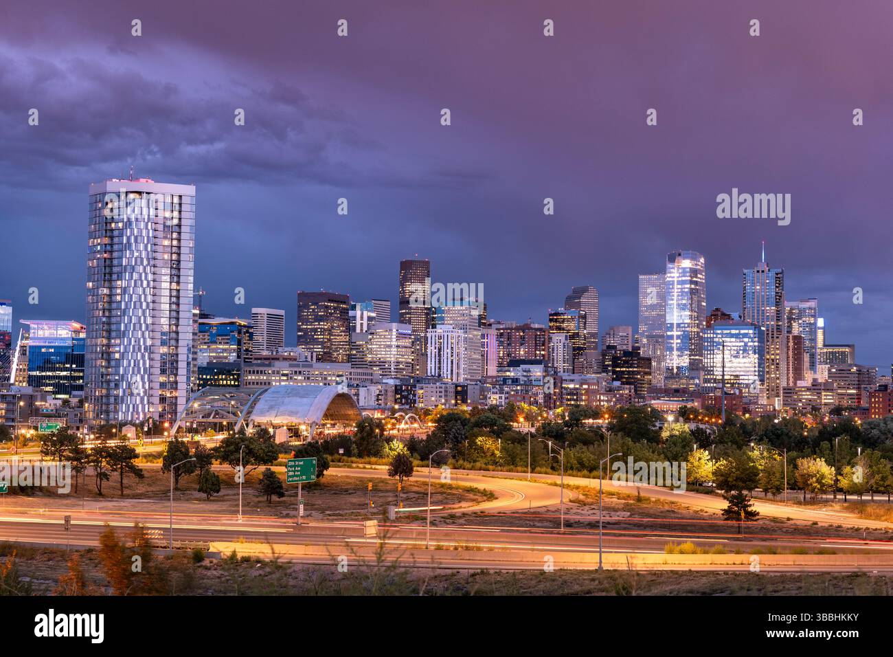 Denver Colorado downtown city skyline view at night Stock Photo - Alamy