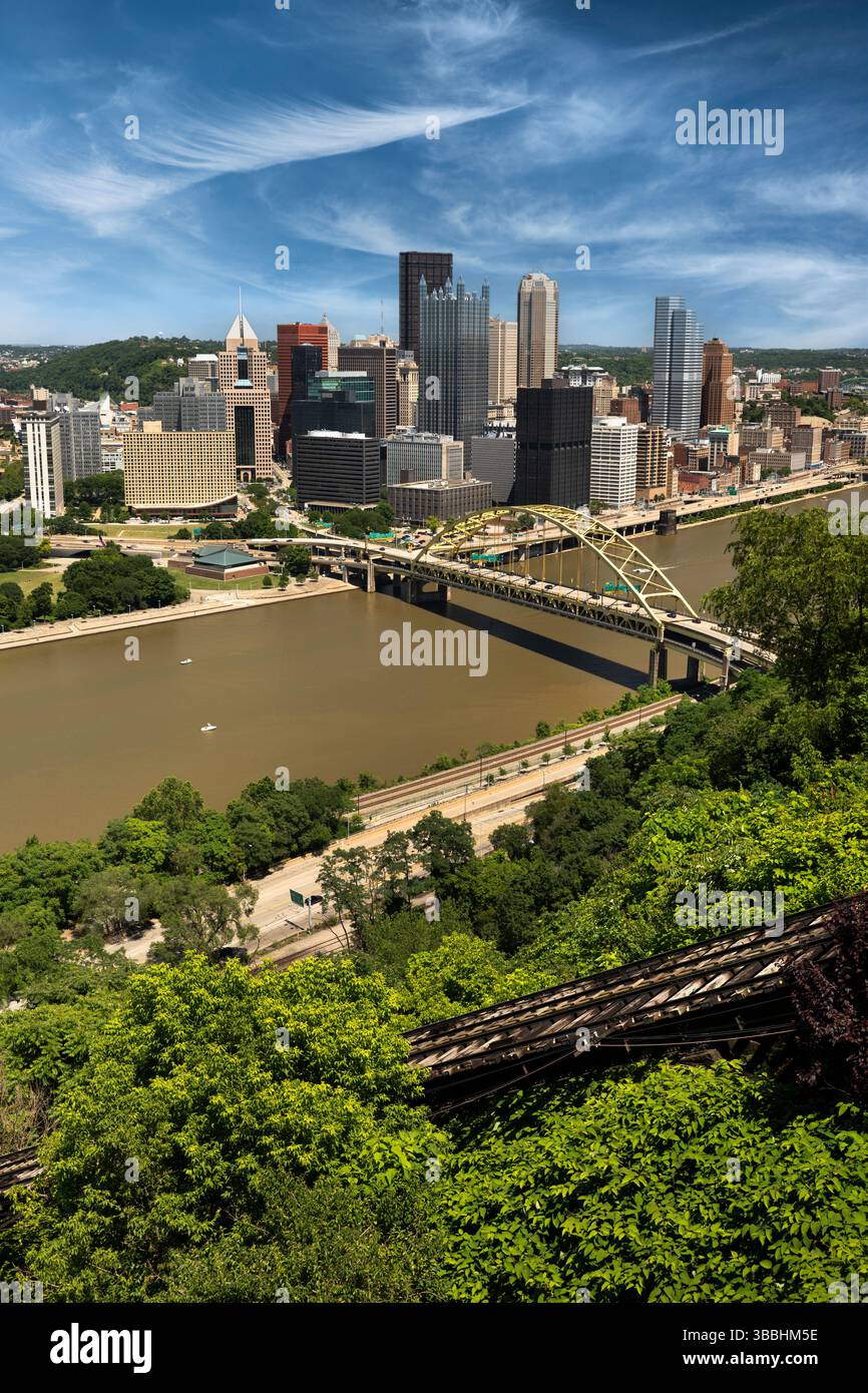 Pittsburgh Pennsylvania downtown city skyline over Ohio River Stock ...