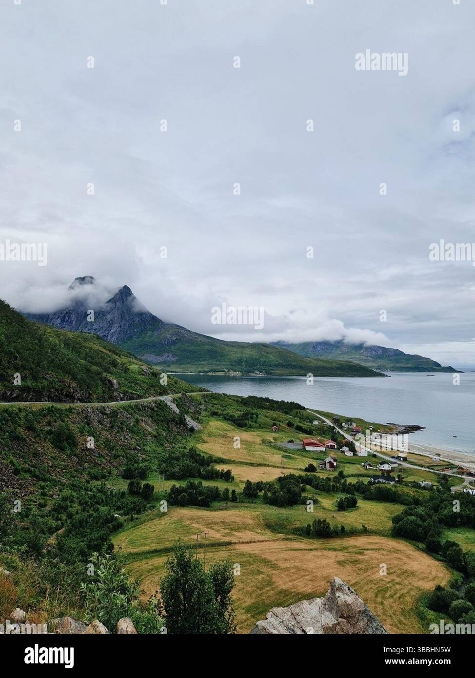 Coastal fields hi-res stock photography and images - Alamy