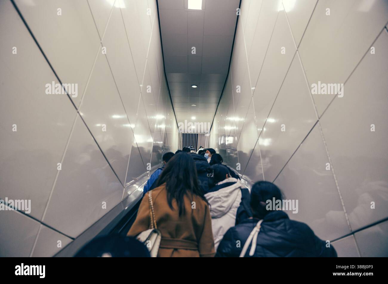 Perspectival corridor hi-res stock photography and images - Alamy