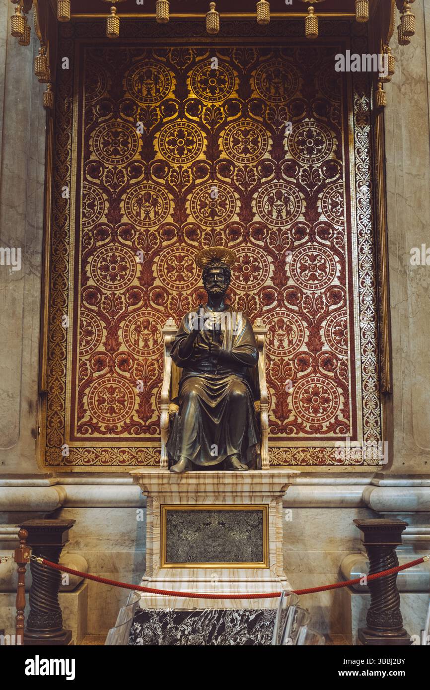 Vatican - March 14th 2025 - Saint Peter's Throne Stock Photo - Alamy