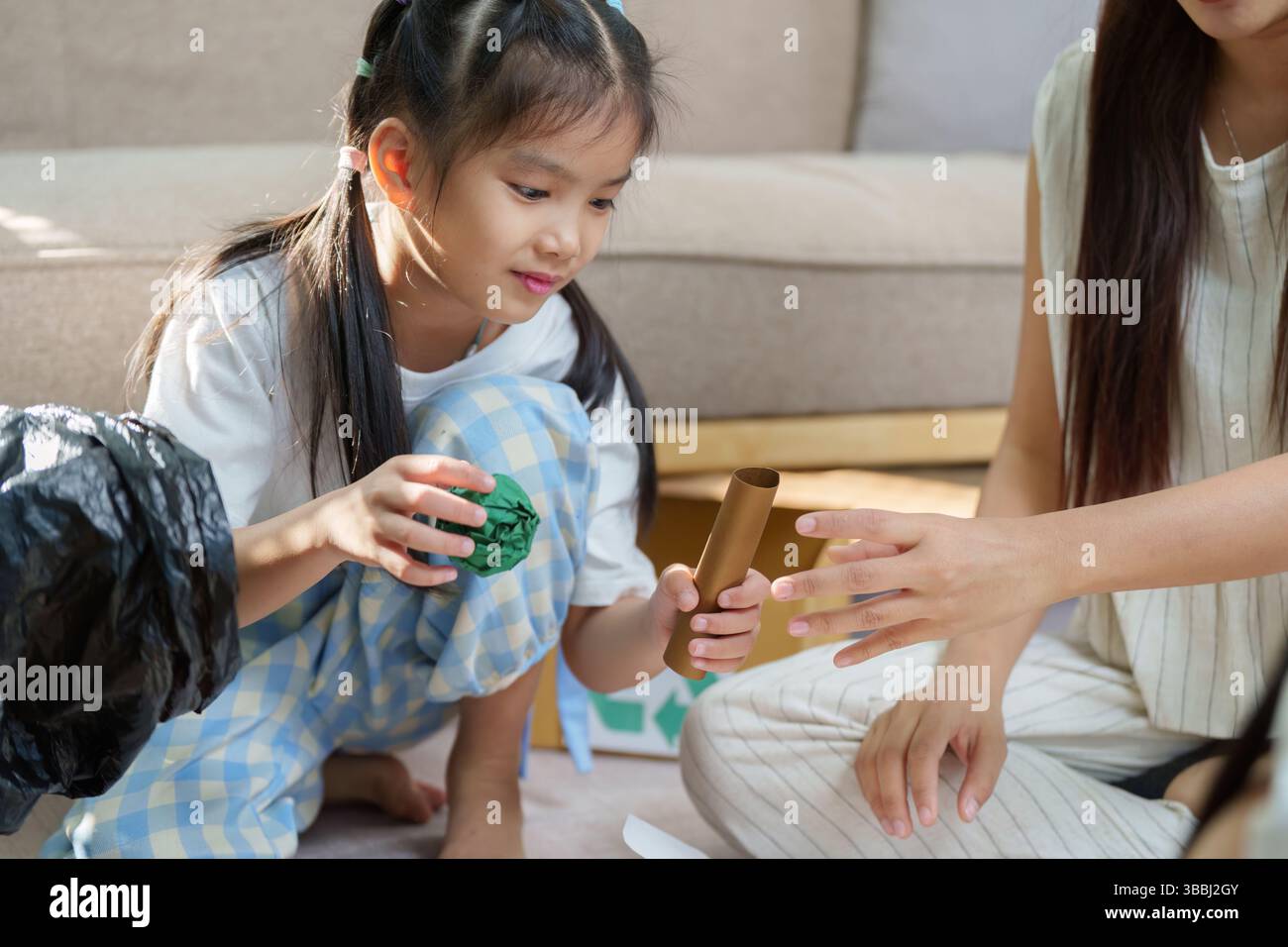 Interactive Recycled Crafts and Sustainable Learning. Children express ...