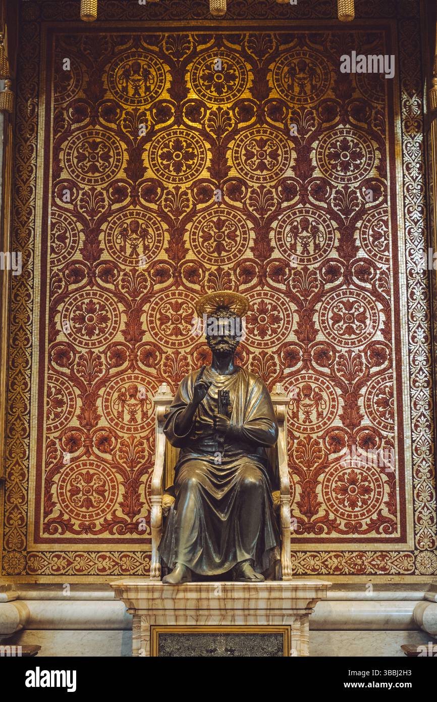 Vatican - March 14th 2025 - Saint Peter's Throne Stock Photo - Alamy