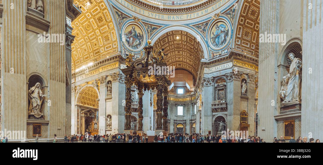 Vatican - March 14th 2025 - Saint Peter’s Basilica Altar Stock Photo ...