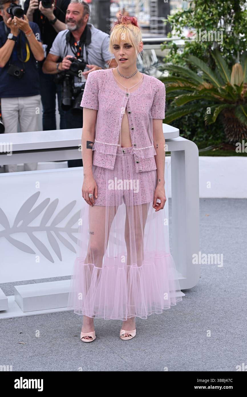 Kristen Stewart during a photocall for The Chronology of Water at the ...