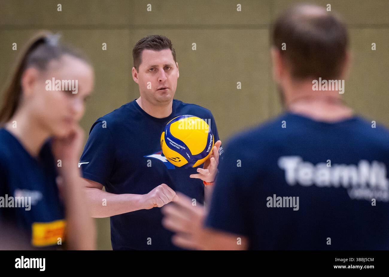 ARNHEM - Assistant national team coach Eric Meijer during a training ...