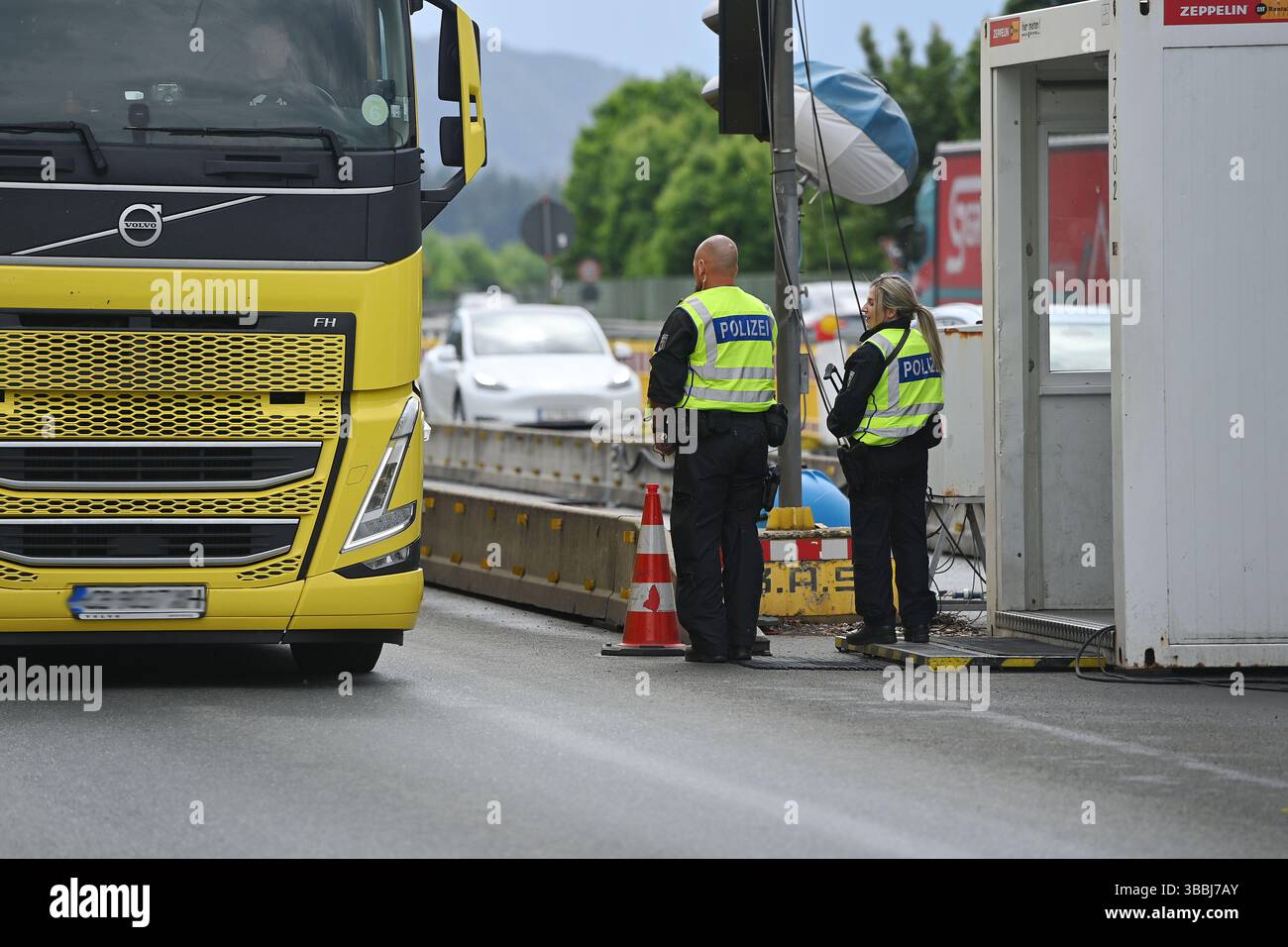 Border police. Alexander DOBRINDT (Federal Minister of the Interior ...