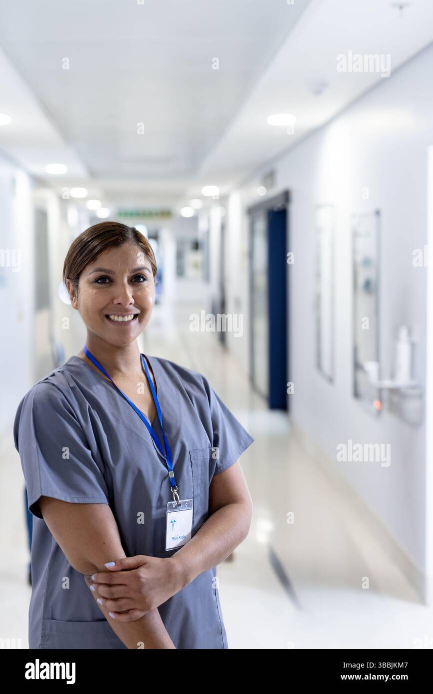 Mature female nurse hi-res stock photography and images - Alamy