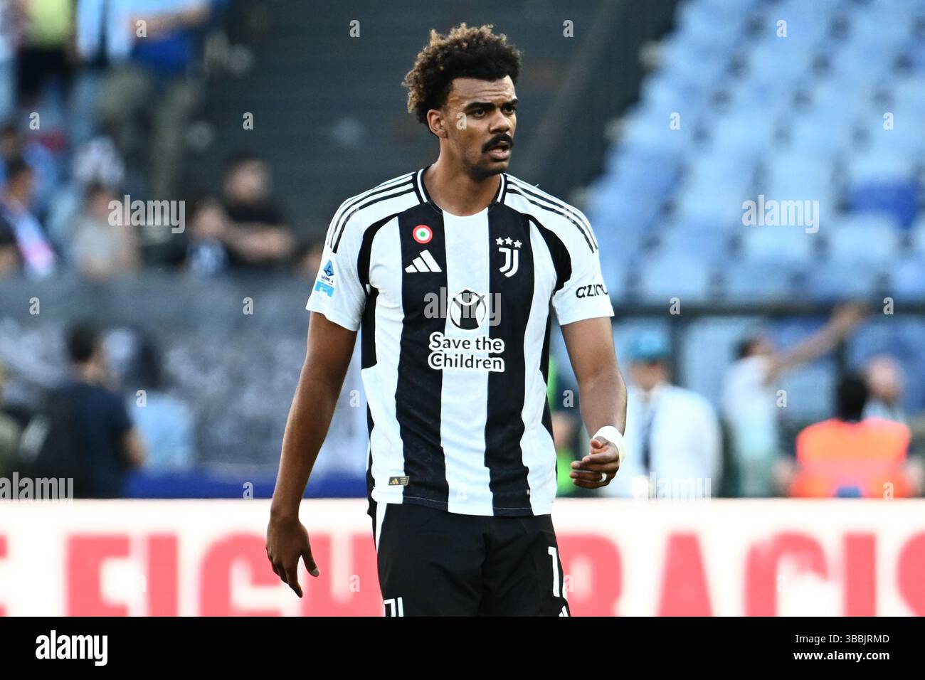 Renato Veiga of Juventus FC looks on during the Serie A match between ...