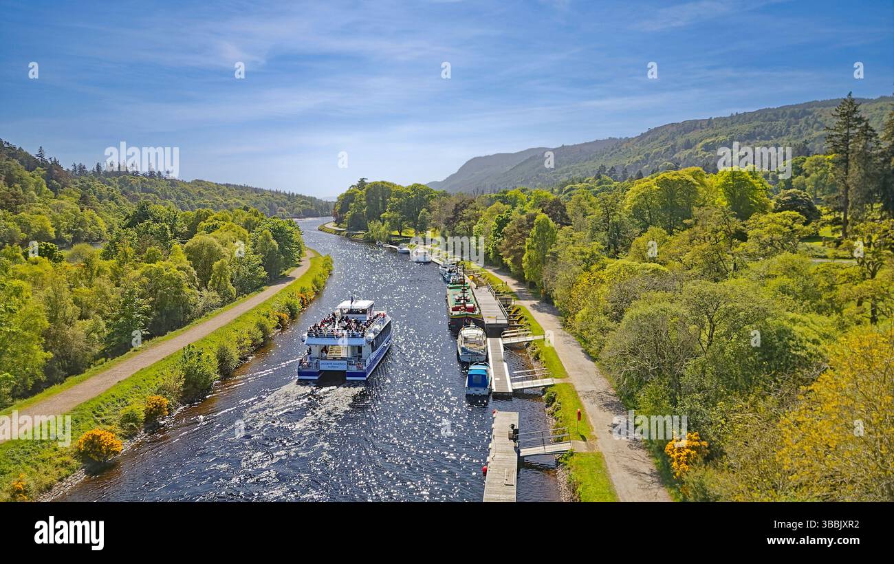 Dochgarroch Caledonian Canal Inverness Scotland Jacobite Cruiser ...