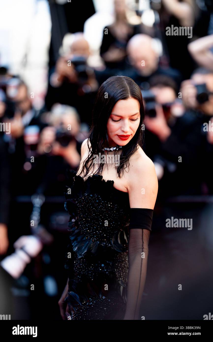 CANNES, FRANCE - MAY 15: (L-R) Solàn Machado-Graner, Jonathan Turnbull ...