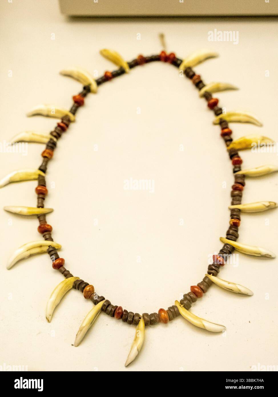 headband, Bontok culture, Luzon mountain range, 19th century, seeds ...