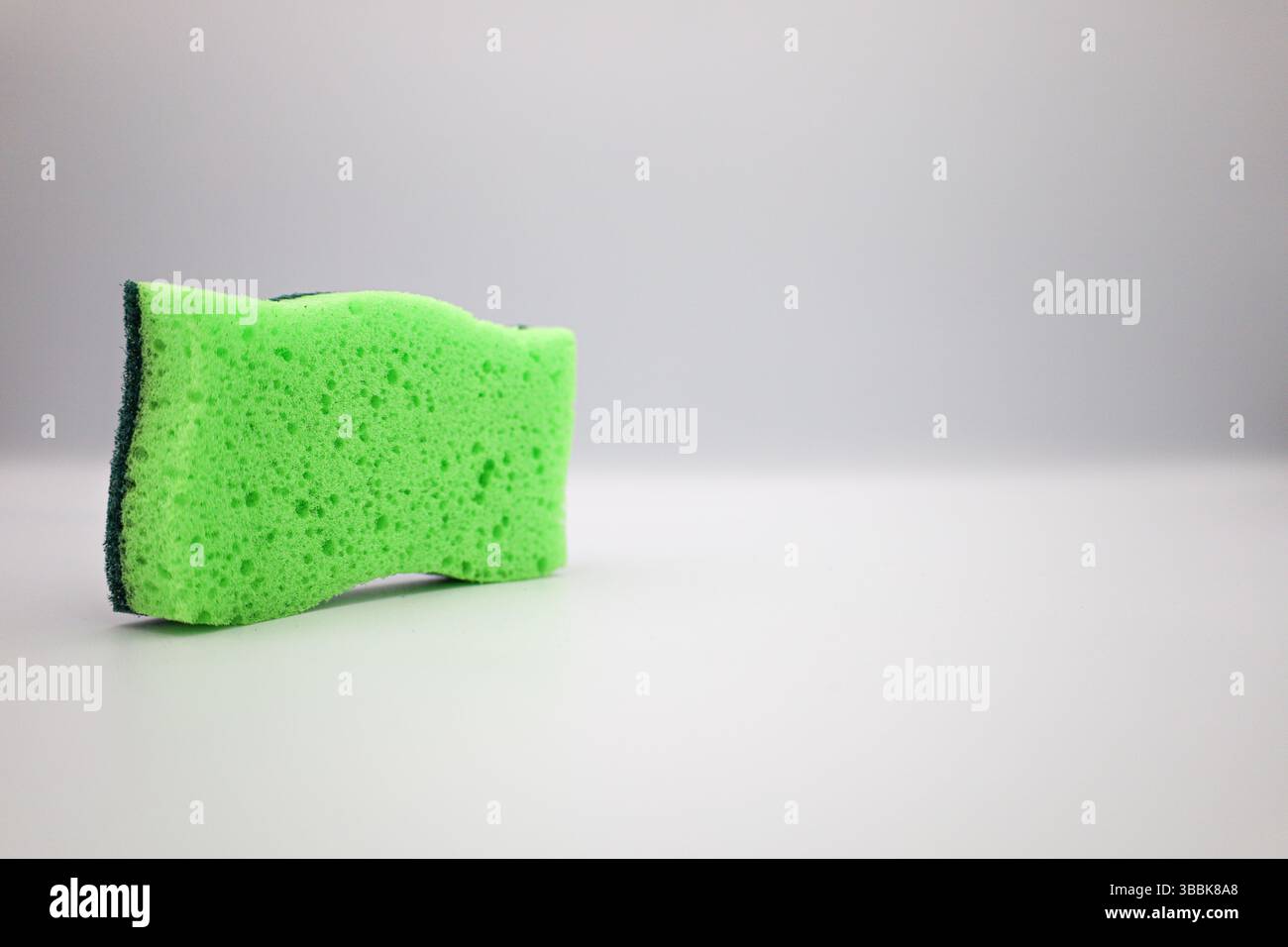 Green sponge in different positions and conditions Stock Photo - Alamy