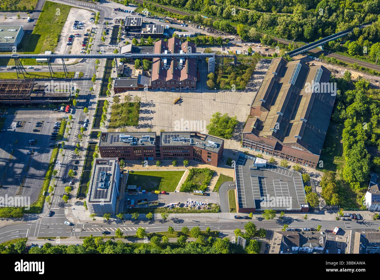 Luftbild, Phoenixplatz mit Phoenix des LumioÂres Kunstzentrum ...