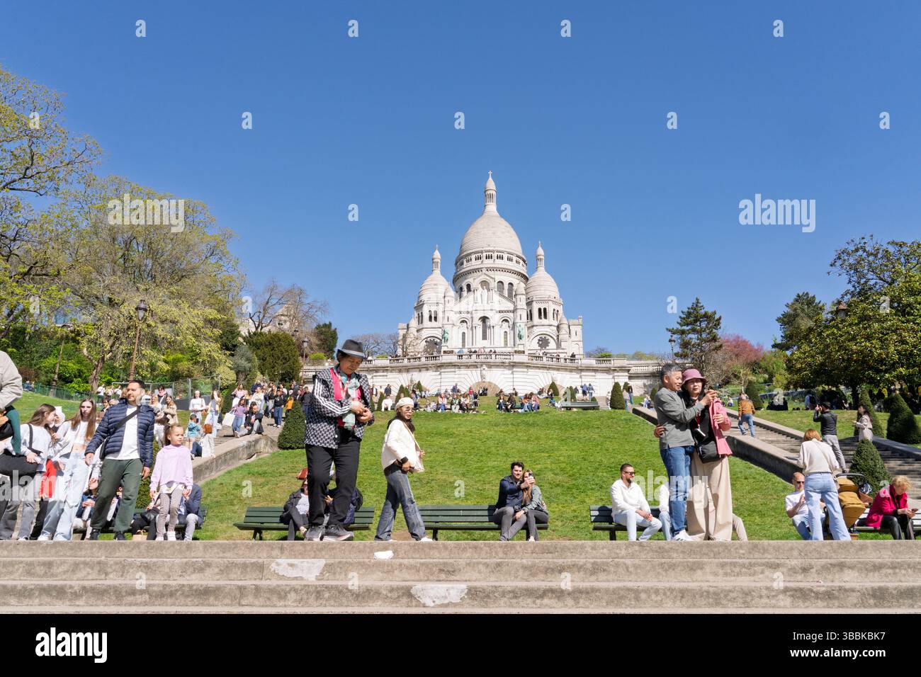 A timeless view of the Sacré-Cœur Basilica perched atop Montmartre hill ...