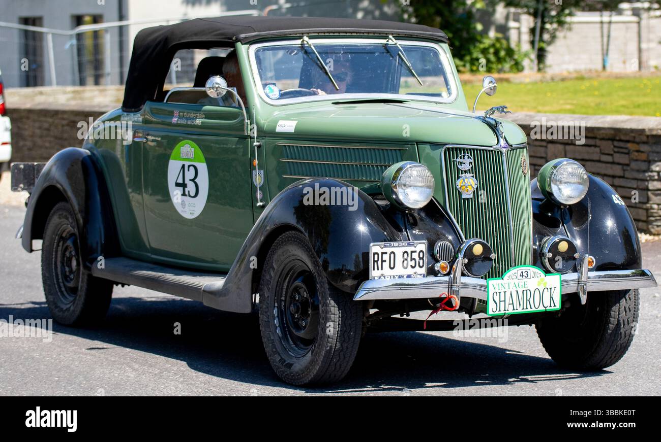 Vintage 1930s classic car hi-res stock photography and images - Alamy