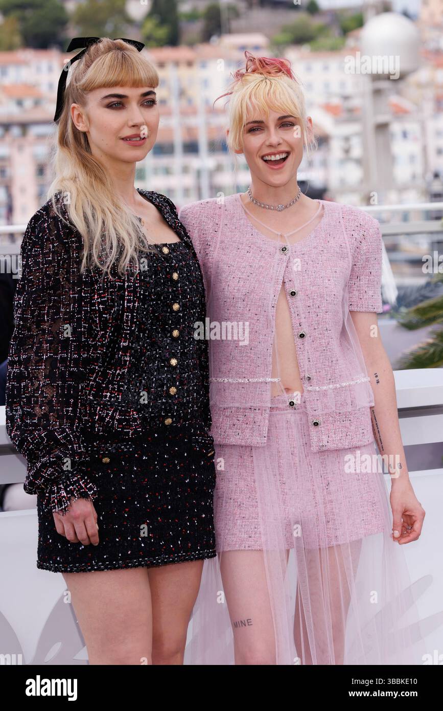 Cannes, France. 16th May, 2025. Imogen Poots and Kristen Stewart pose ...