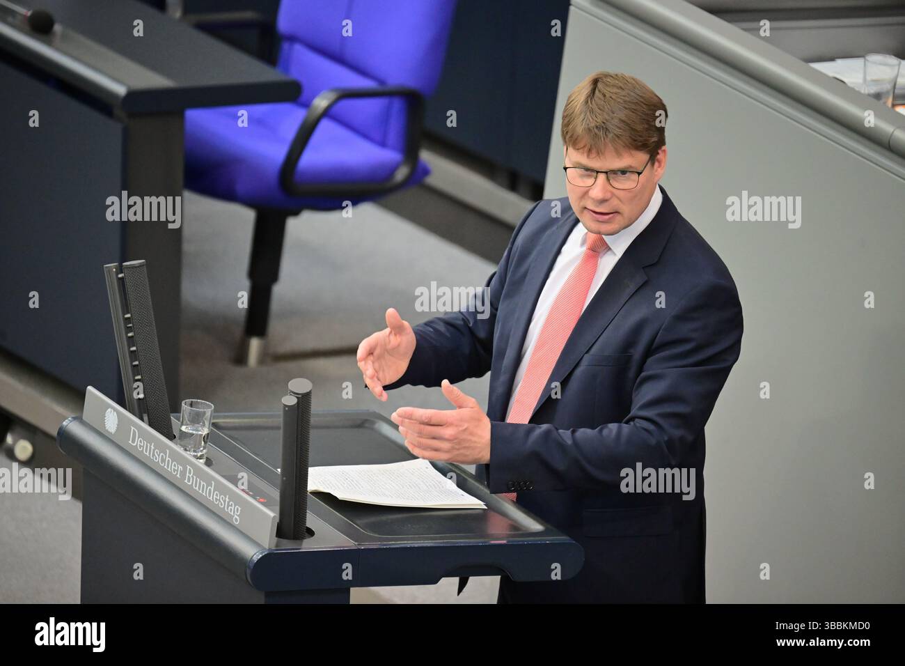 Berlin, Germany. 16th May, 2025. Steffen Kotré (AfD), Member of the ...