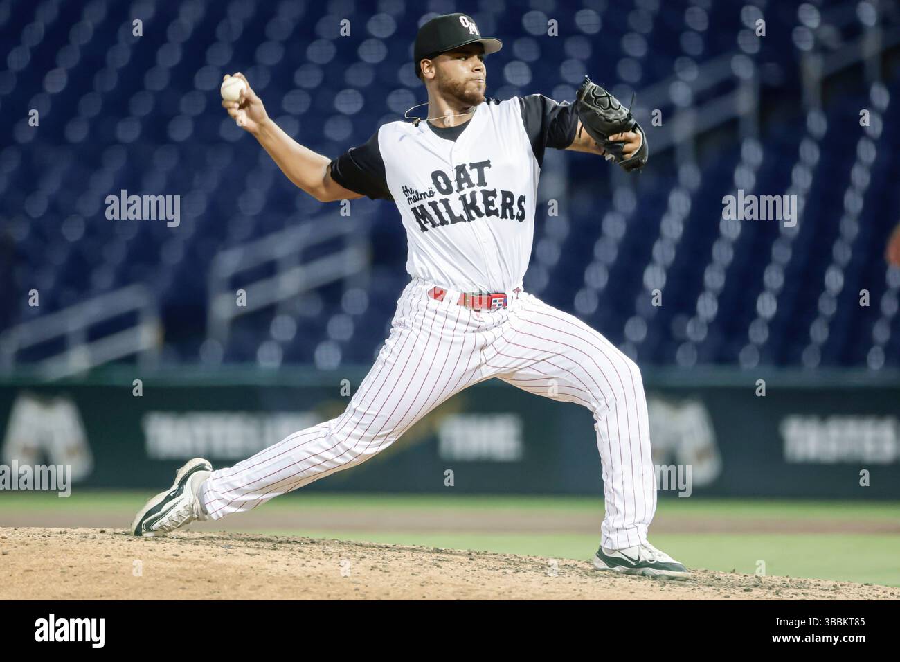 Clearwater FL USA; Lakeland Flying Tigers pitcher Duque Hebbert (30 ...