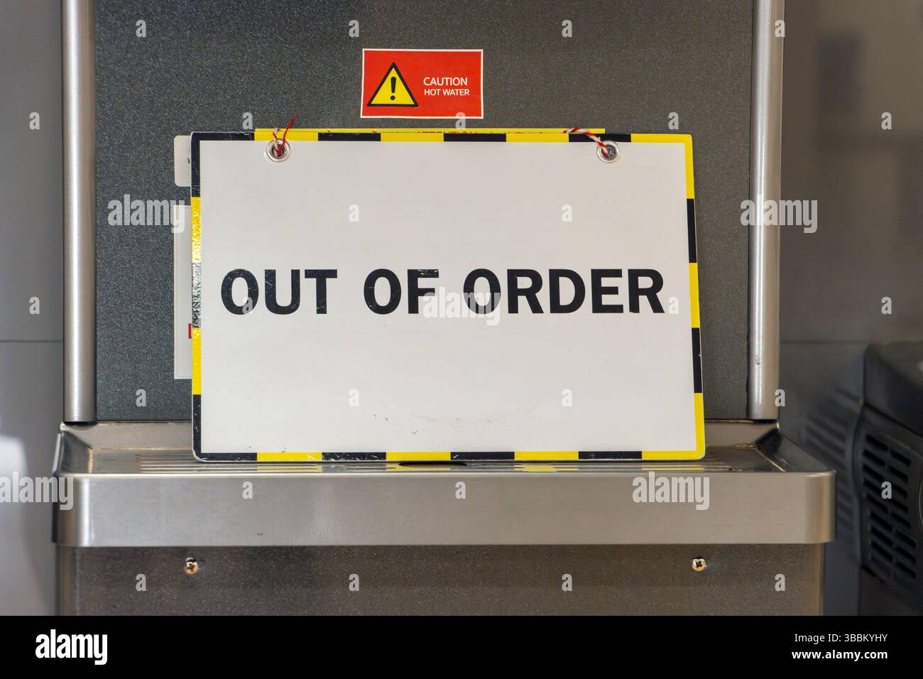 Service unavailable warning notification system hi-res stock ...