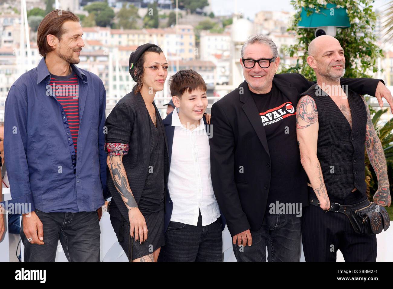 Tonin Janvier, Jade Oukid, Bruno Nunez, Sergi Lopez und Richard Bellamy ...