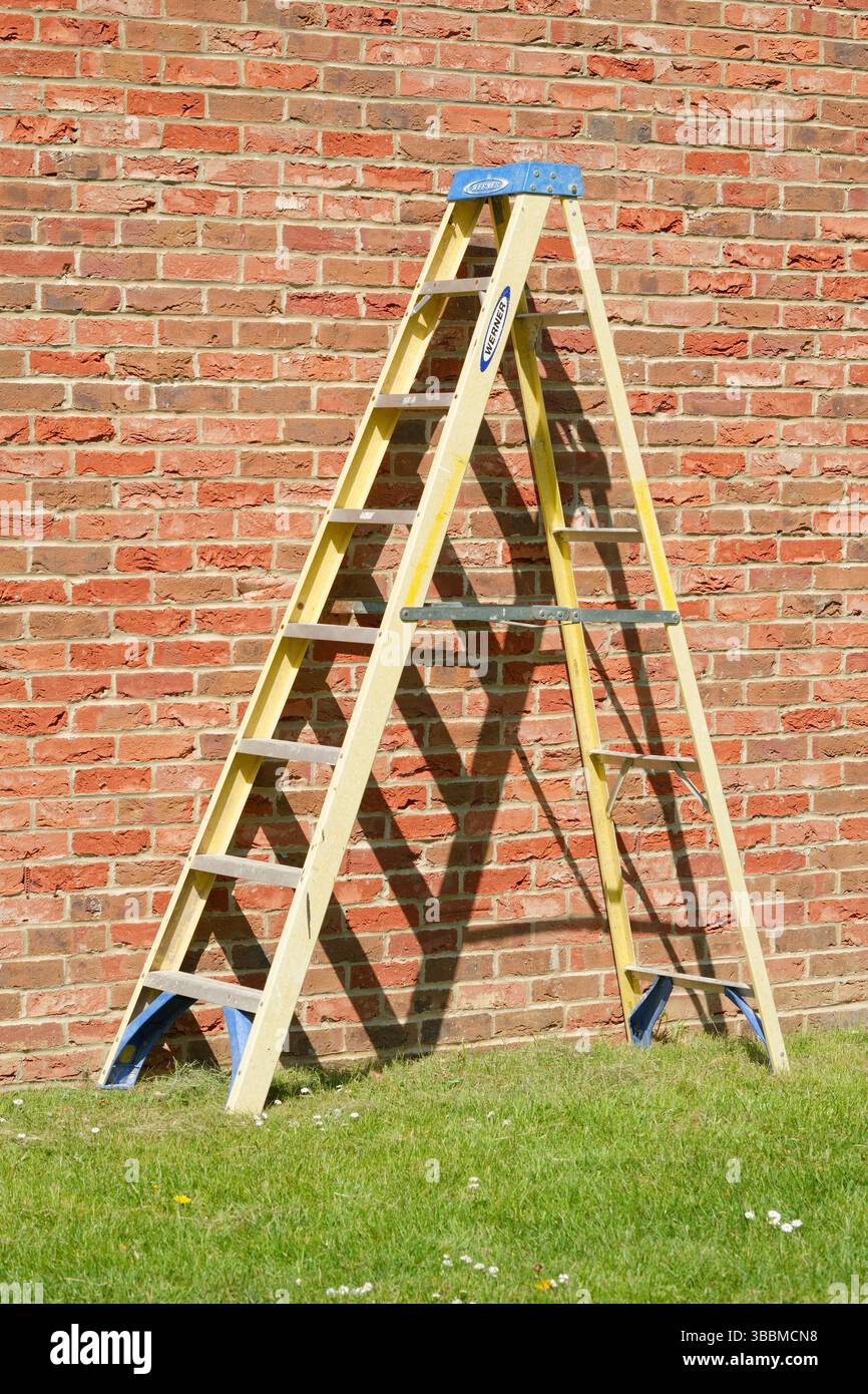 Work at height hi-res stock photography and images - Alamy