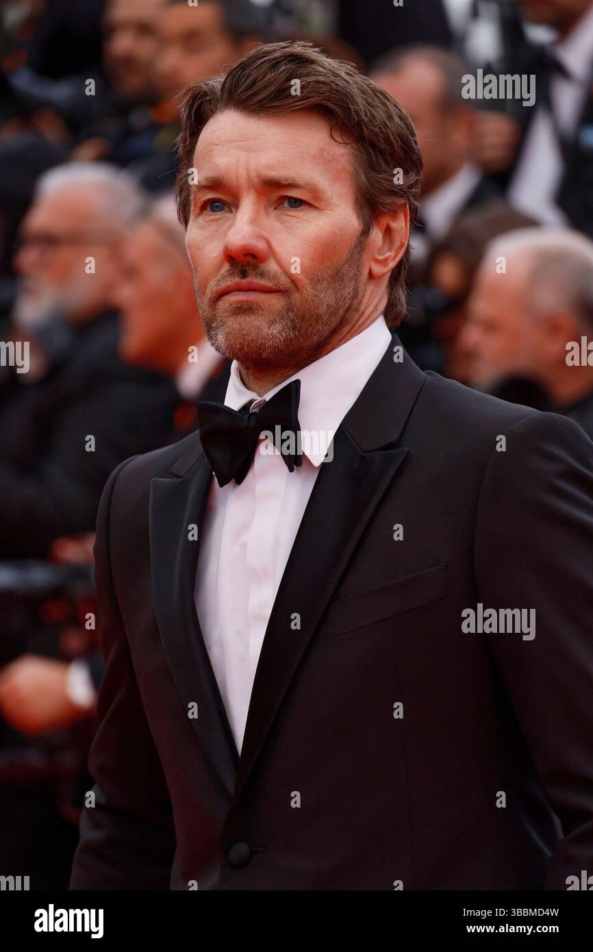 Joel Edgerton poses for photographers upon arrival at the premiere of ...