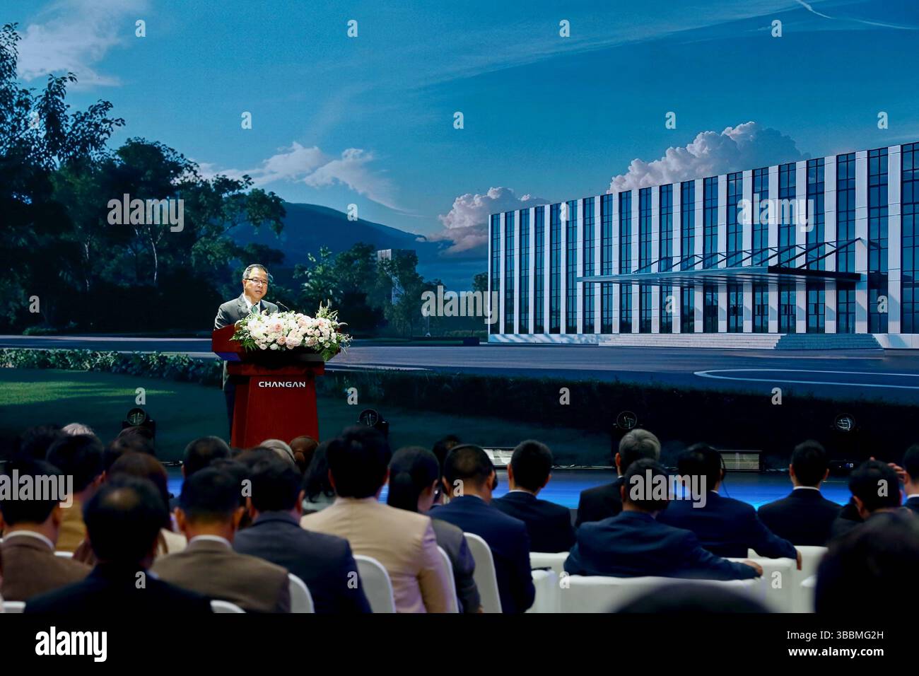 (250516) -- RAYONG, May 16, 2025 (Xinhua) -- Narit Therdsteerasukdi ...