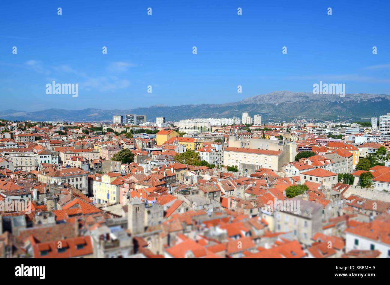 Elevated view showing buildings hi-res stock photography and images - Alamy