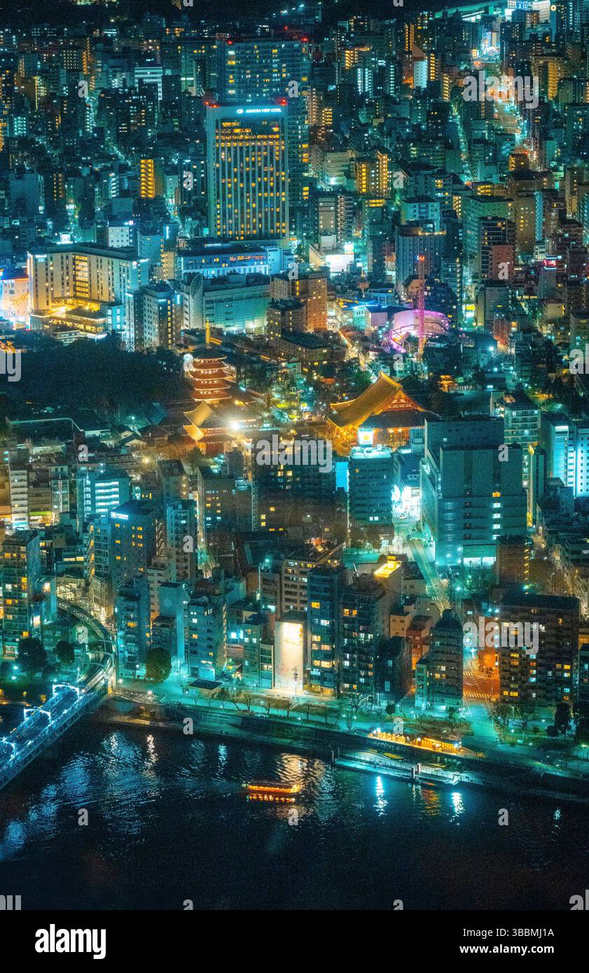 High-resolution photo of Tokyo cityscape taken from the Tokyo Skytree ...