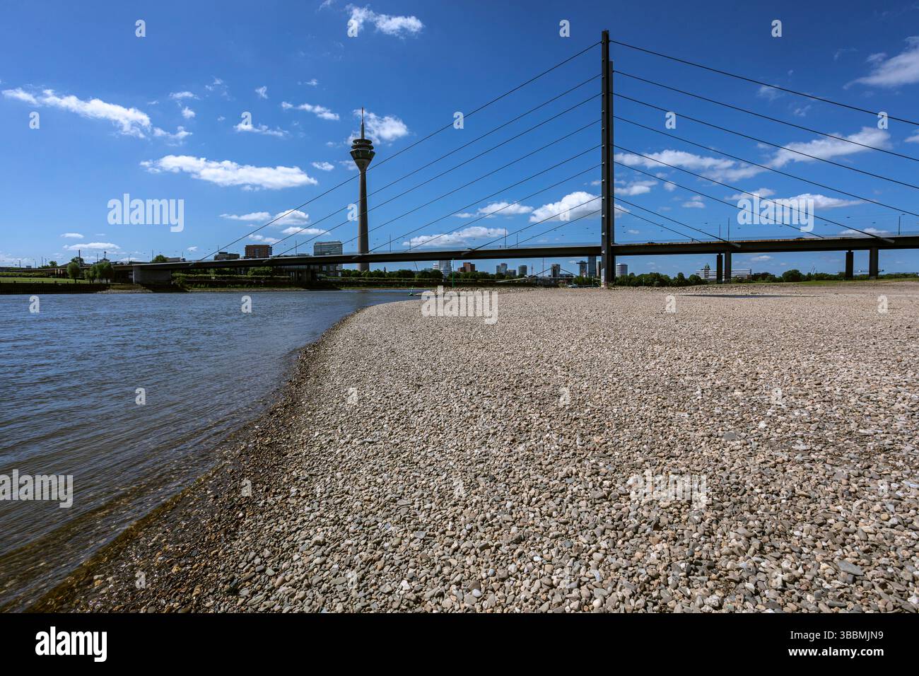 Rhine has low water, large areas of the river are dry, view of the ...