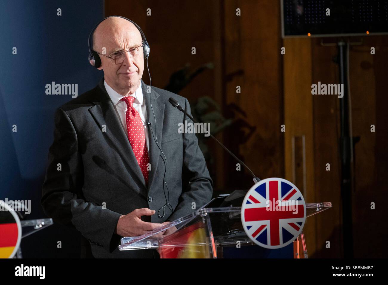Defence secretary john healey hi-res stock photography and images - Alamy