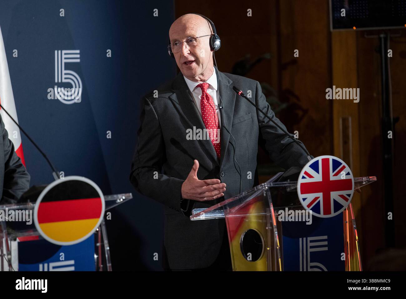 Defence healey hi-res stock photography and images - Alamy