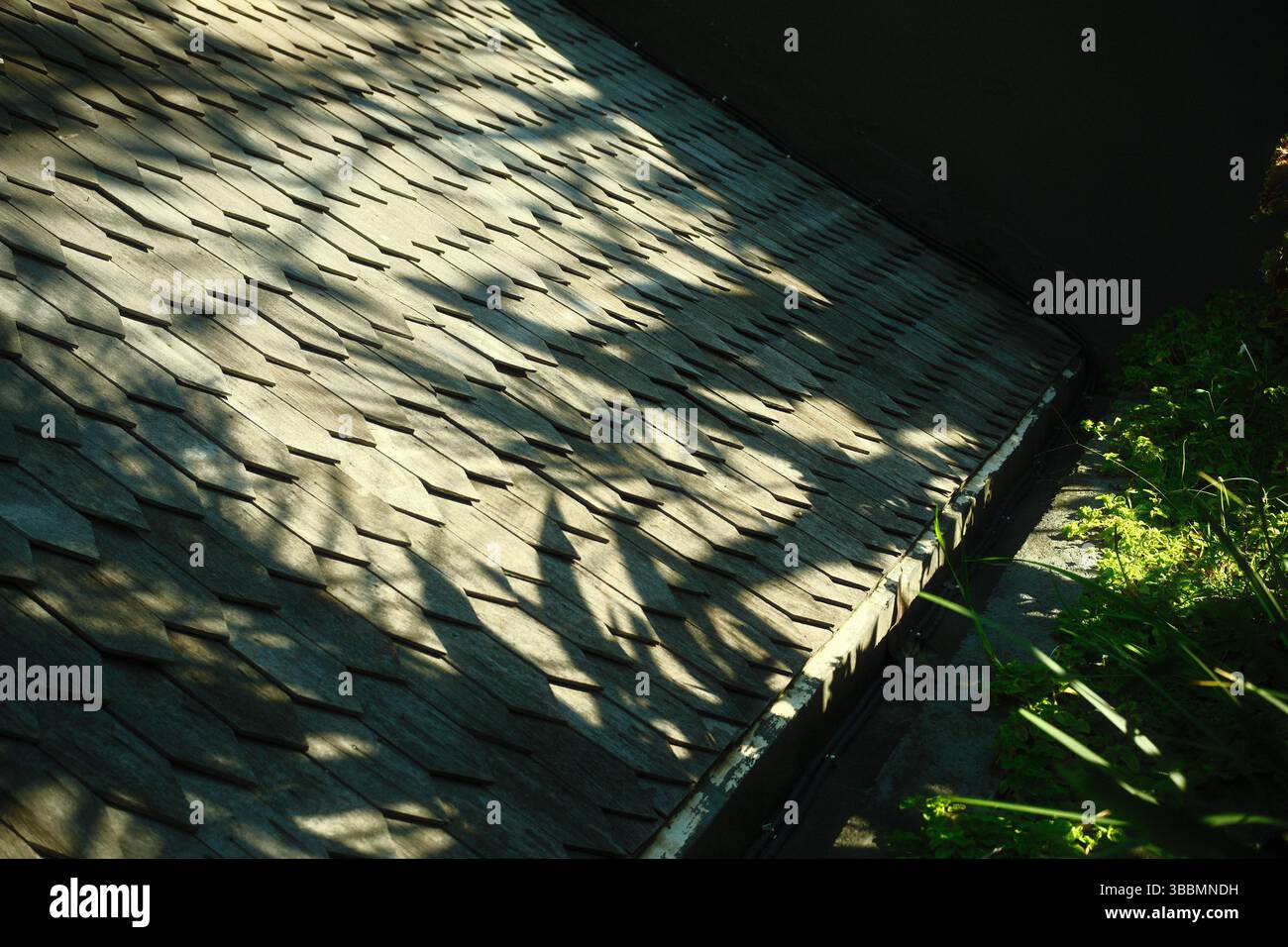Roof shadows shadow hi-res stock photography and images - Alamy