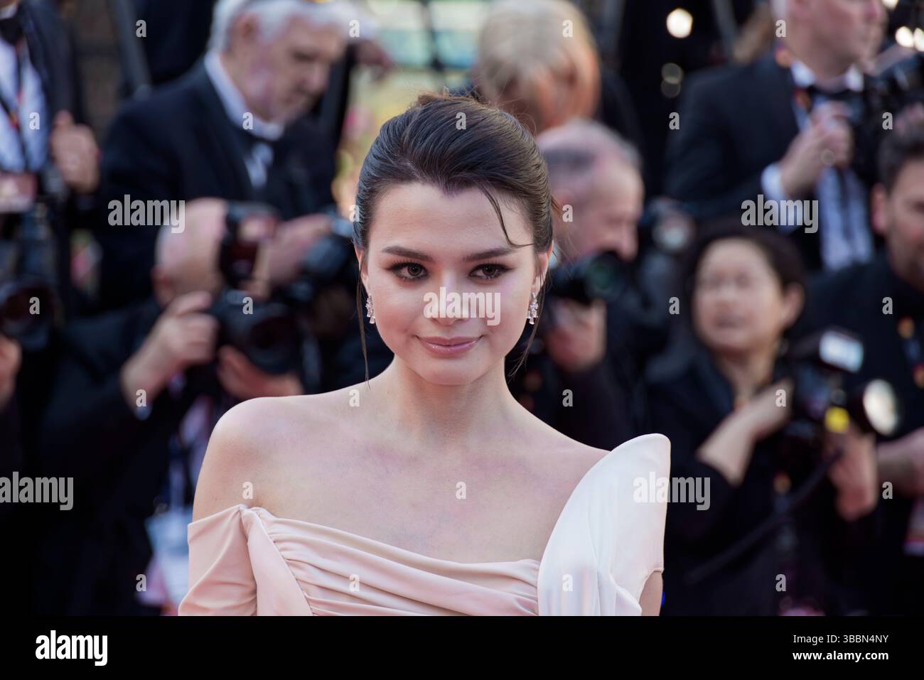 Cannes, France. 15th May, 2025. Singer Jwana Karim attends the red ...