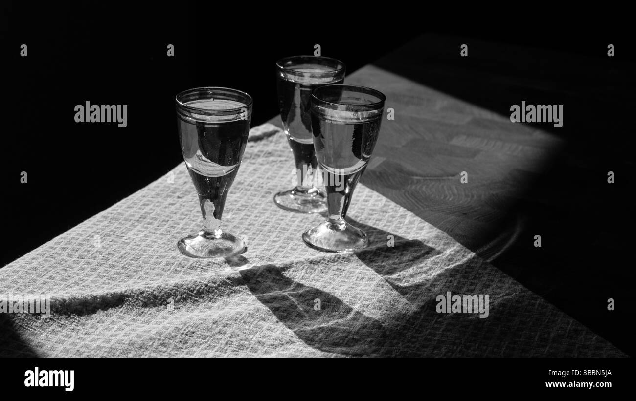 Shots alcohol Black and White Stock Photos & Images - Alamy