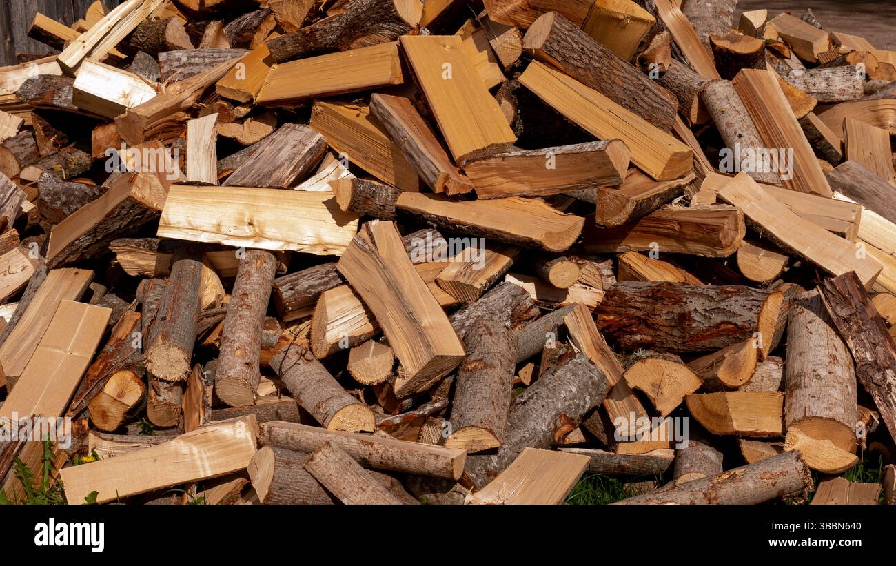 Pile of Chopped Firewood Ready for Use Stock Photo - Alamy