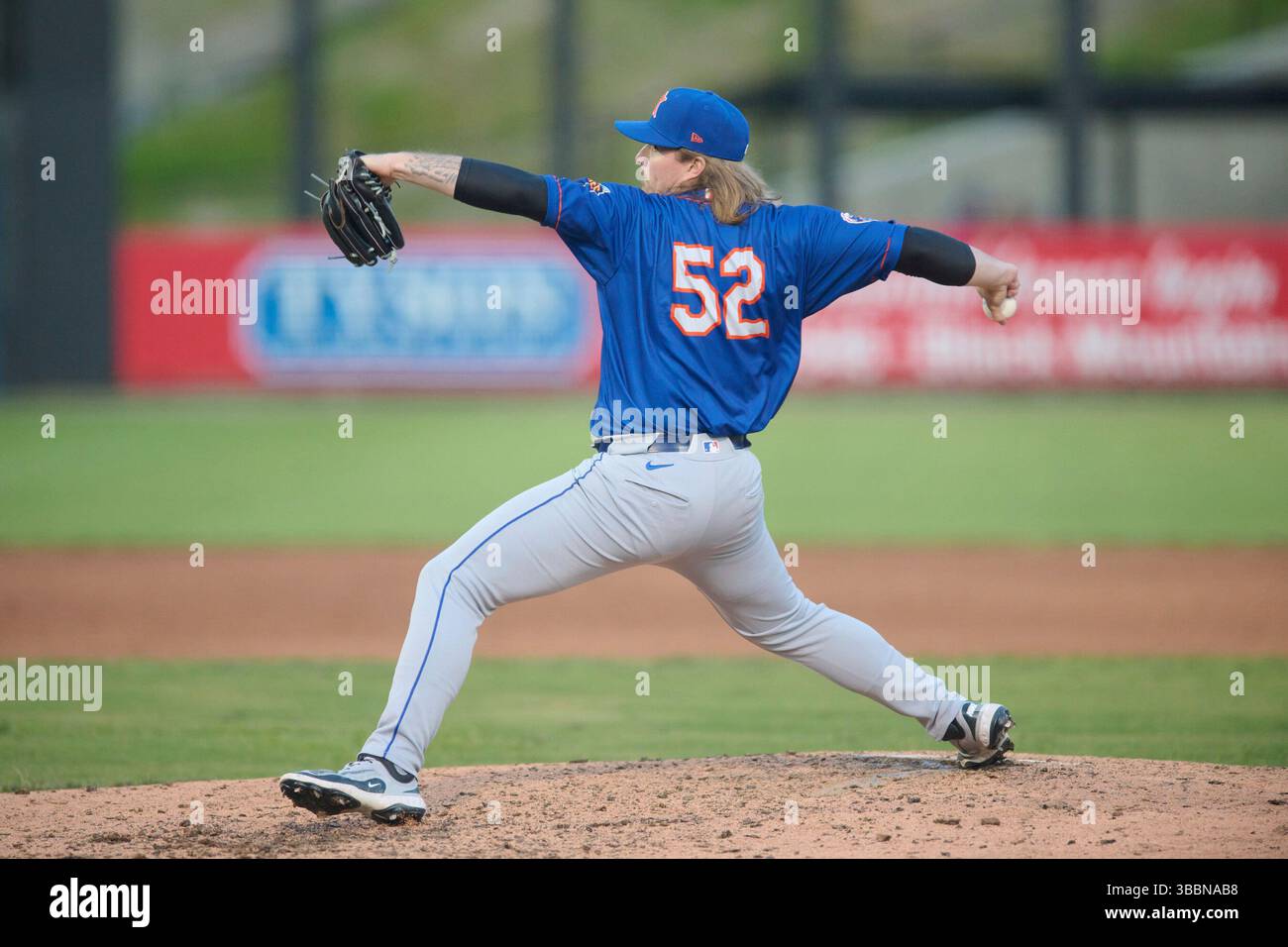 Brooklyn Cyclones pitcher Dakota Hawkins (52) delivers a pitch during a ...