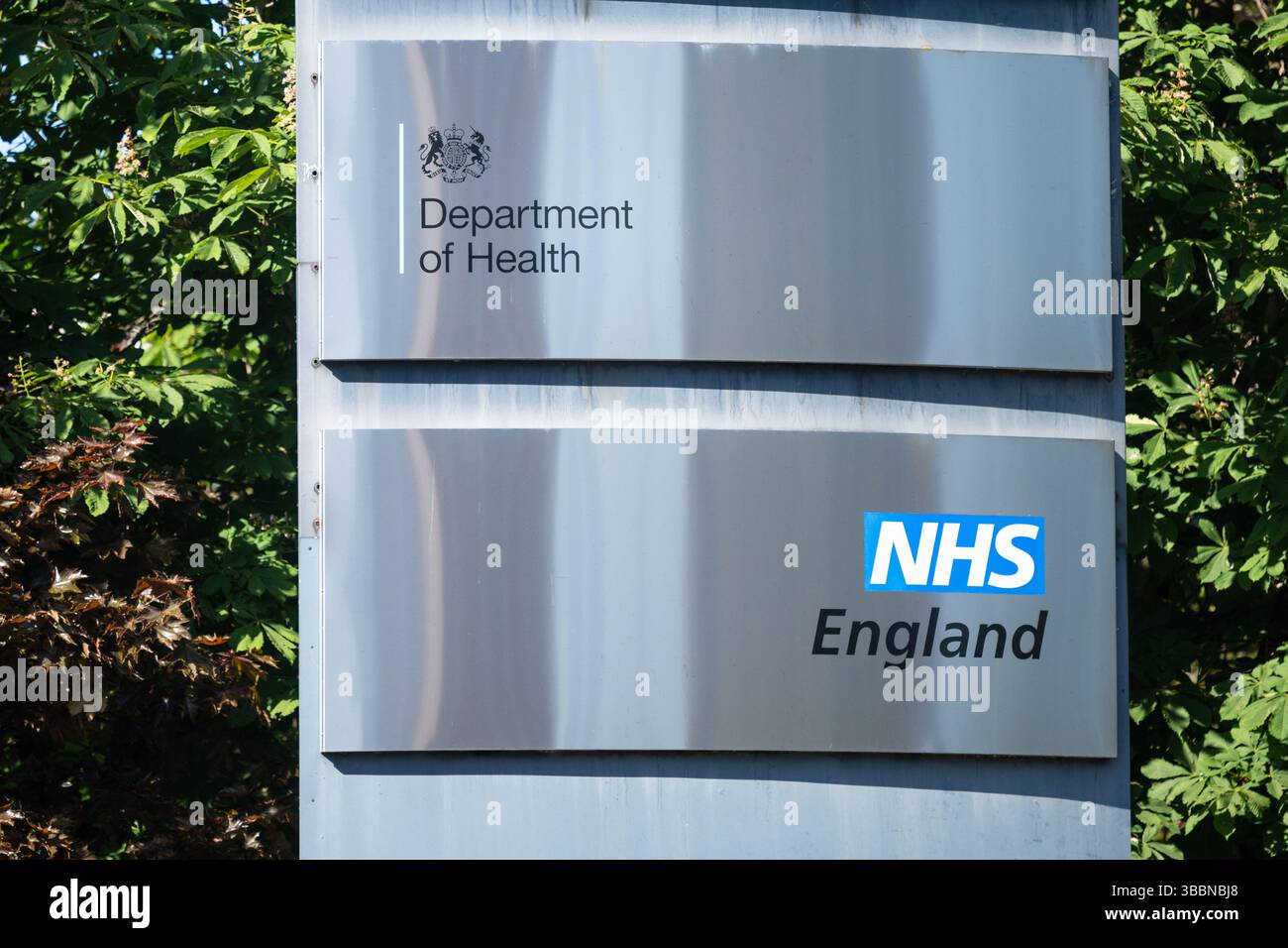 Department of Health and NHS England signs, Leeds Stock Photo - Alamy